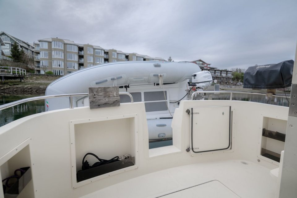 2007 Camano 31 - Calibre Yacht Sales