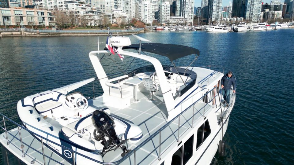 2022 Helmsman 43E - Calibre Yacht Sales