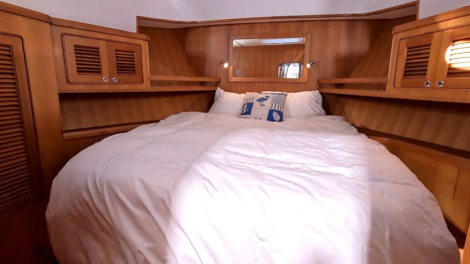 2022 Helmsman 43E - Calibre Yacht Sales