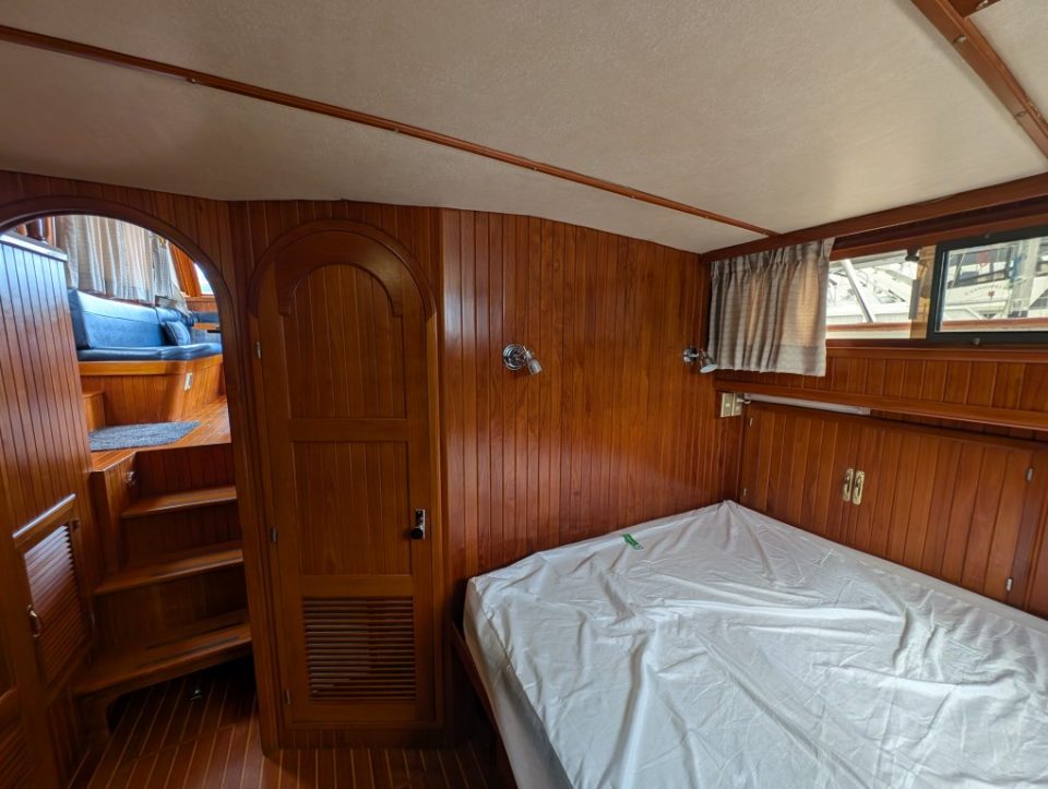 1987 DeFever MC-42 Trawler - Calibre Yacht Sales